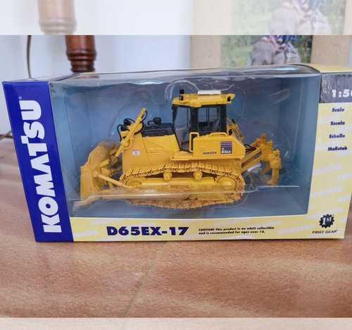 Масштабная модель 1:50 бульдозер Komatsu D65EX-17