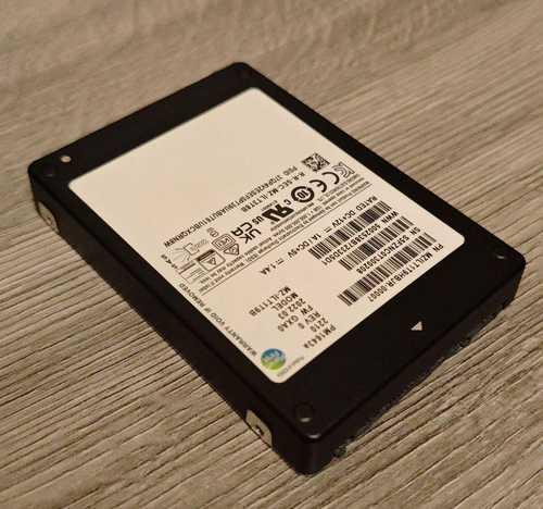 Samsung Enterprise-SSD SAS PM1643a 1.92T