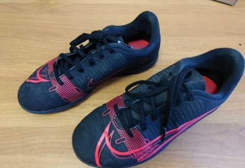 Бутсы (сороконожки) детские Nike Mercurial 35 р