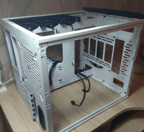 Корпус Thermaltake level 20