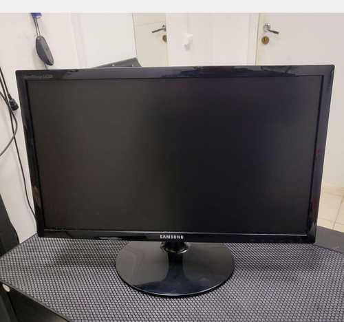 Монитор Samsung 23" дюйма