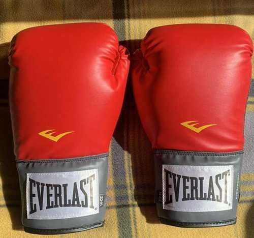 Боксерские перчатки Everlast 14-oz