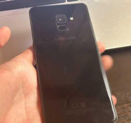 Samsung Galaxy A8 , 4/32 ГБ