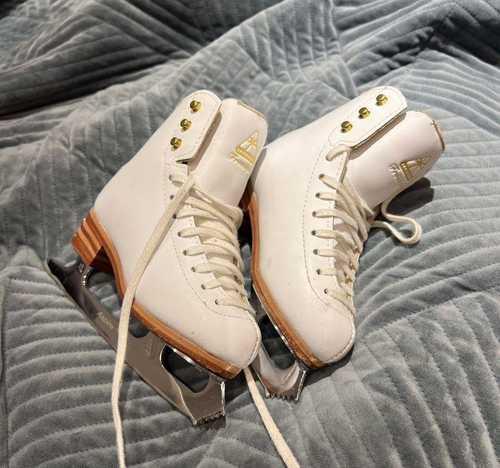 Фигурные коньки jackson, стелька 18,5 см