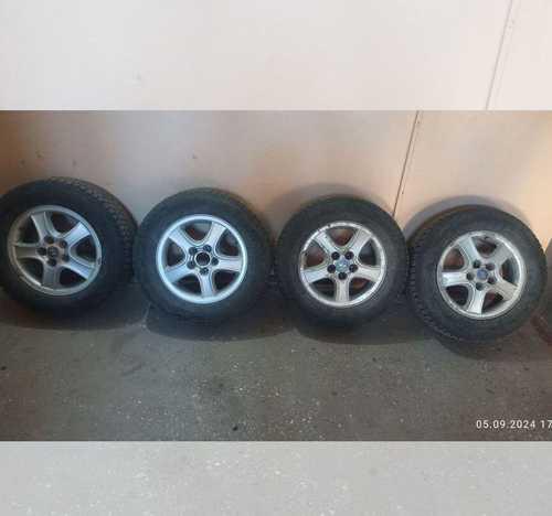 Gislaved Nord Frost 200 SUV 215/65 R16