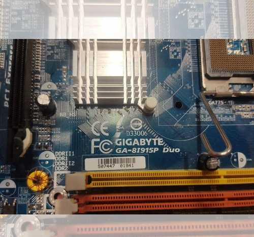 Материнская плата gigabyte GA-8I915P