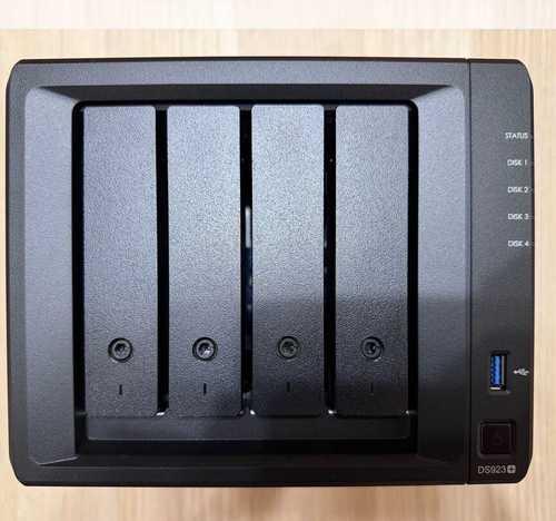 Сетевое хранилище Synology DS923 