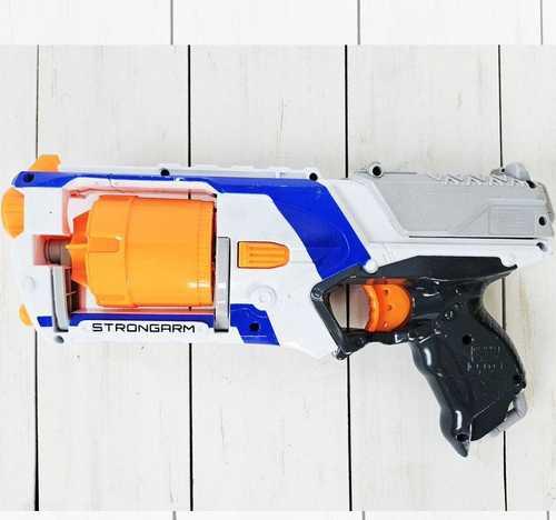 Пистолет детский Nerf strongarm