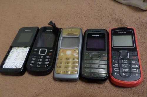 Лот ретро-сотовых телефонов Nokia