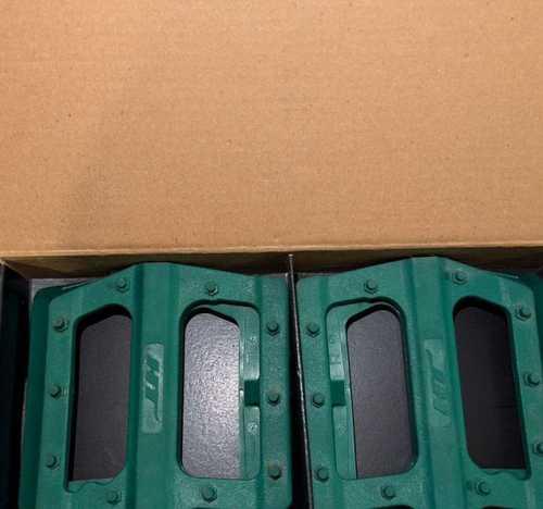 Педали для велосипеда HT