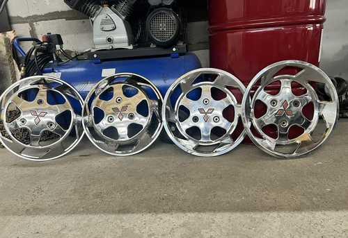 Хромированные колпаки r16