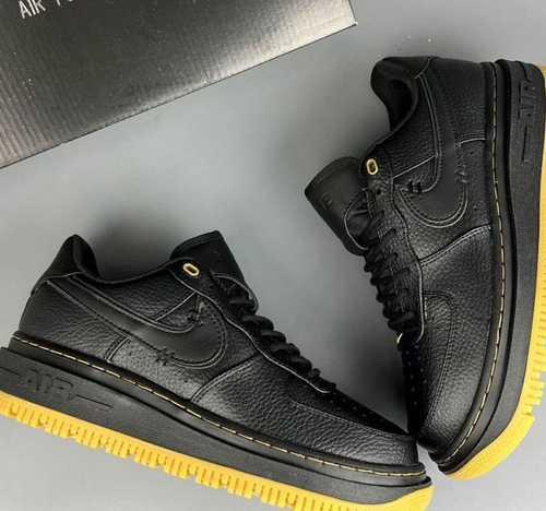 Кожанные кроссовки Nike Air Force 1 Luxe