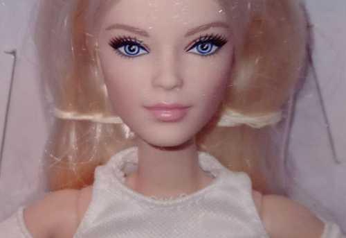 Кукла Barbie Looks Victoria nrfb