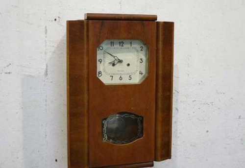 Часы настенные с боем янтарь СССР