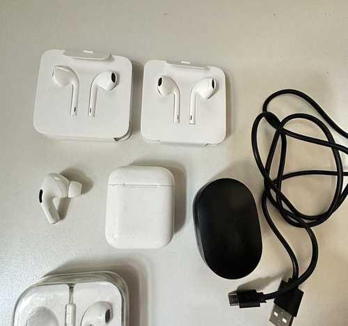 Наушники earpods разные