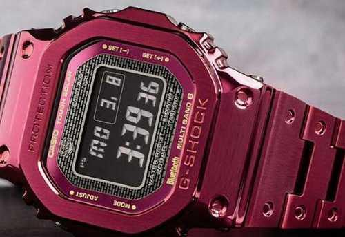 Часы Casio G-Shock GMW-B5000RD-4