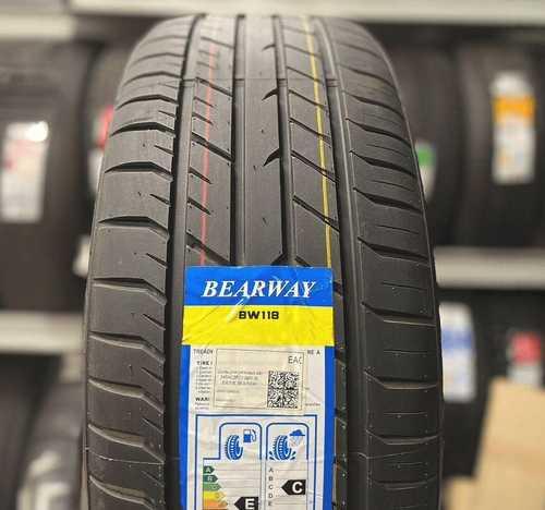 Bearway BW118 235/40 R19 109U