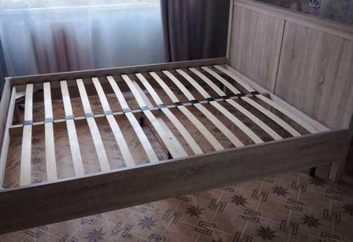 Кровать двухспальная с матрасом бу 160 *200