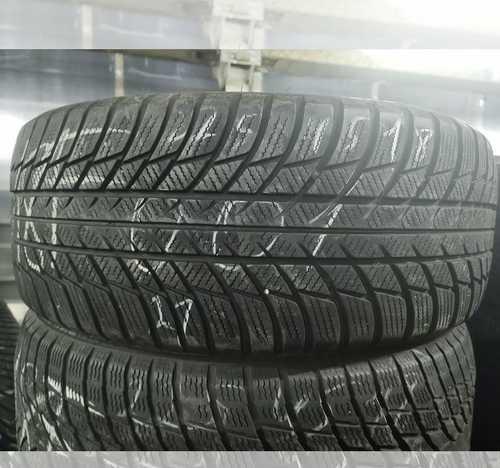 Bridgestone Blizzak LM-001 225/45 R18 Y