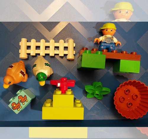 Конструктор Lego Duplo "Уточки в лесу"