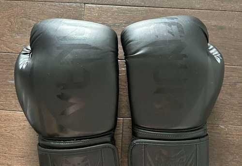 Перчатки боксерские Venum 14 унций