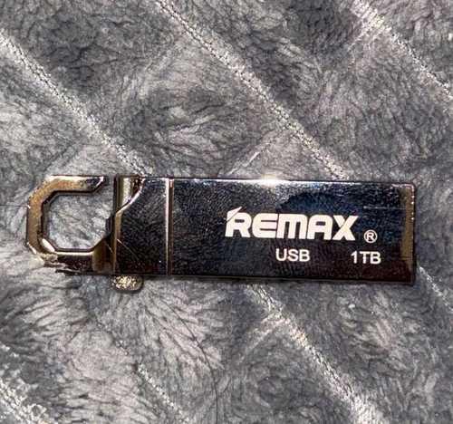 USB флешка на 1 тб