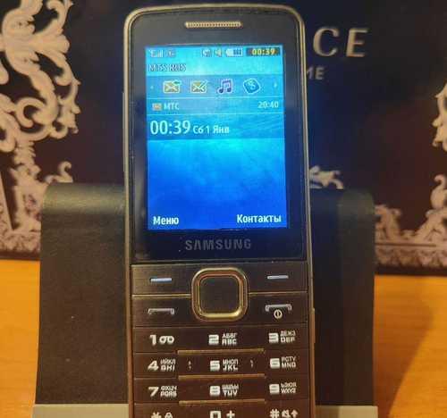 Samsung GT-S5610