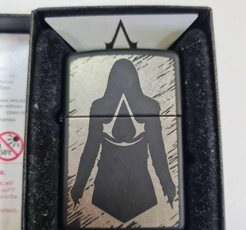 Zippo. Assassins Creed. Коллекционн. Редкая. Новая