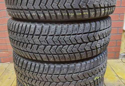 Vredestein ArcTrac 195/65 R15 95T