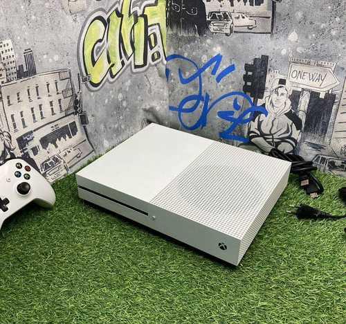 Xbox One S 1TB (С дисководом)