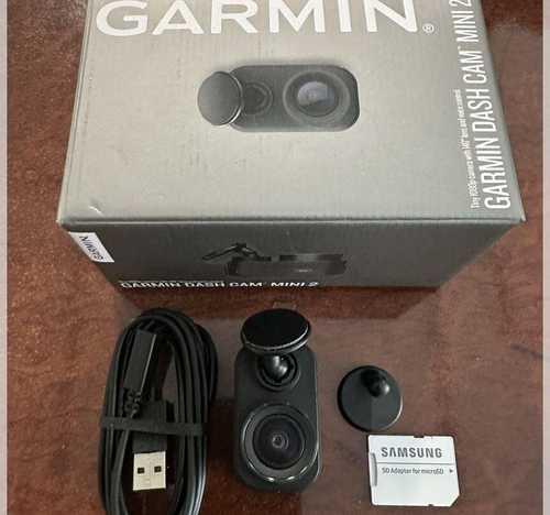 Видеорегистратор Garmin dash cam mini2