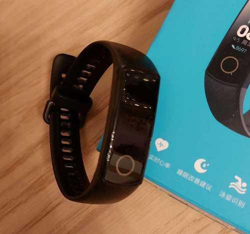 Фитнес браслет Honor band 4