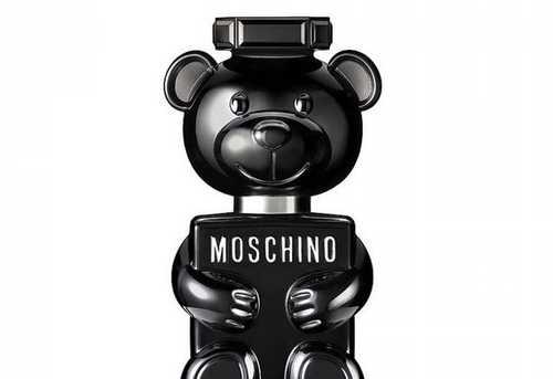 Moschino toy boy