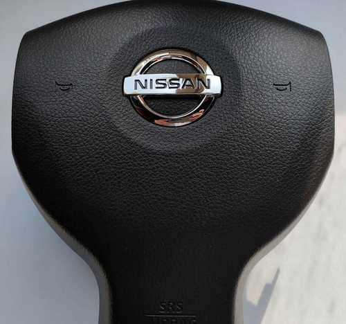 Крышка подушки водителя Nissan Tiida, Note