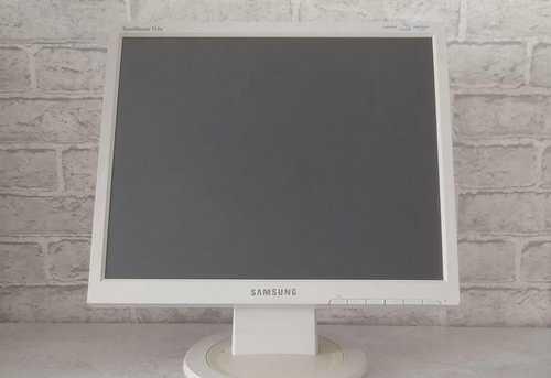 Монитор Samsung 710N