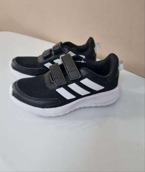 Новые лёгкие кроссовки adidas tensaur 30,5