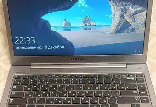 Ноутбук Samsung NP530U4C-03RU
