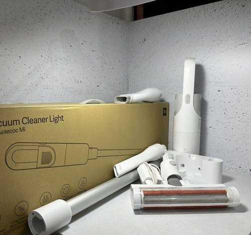 Пылесос Xiaomi MI Vacuum Cleaner Light