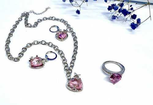 Набор "Сердце в алмазах": кулон, серьги, кольцо