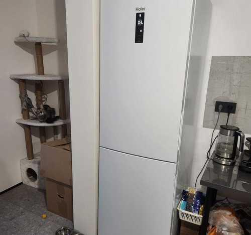 Холодильник Haier C2 F 636 cwrg