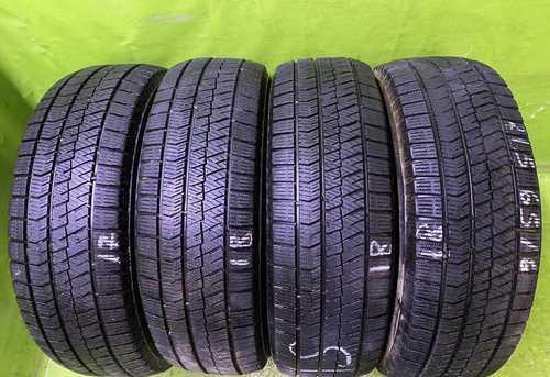 Bridgestone Blizzak VRX2 215/65 R16 98Q