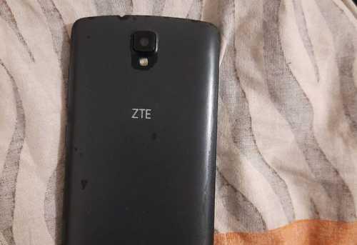 ZTE Blade, 512 МБ