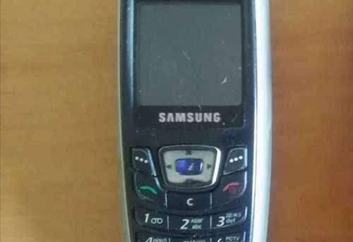 Кнопочный телефон Samsung,без акб и крышки