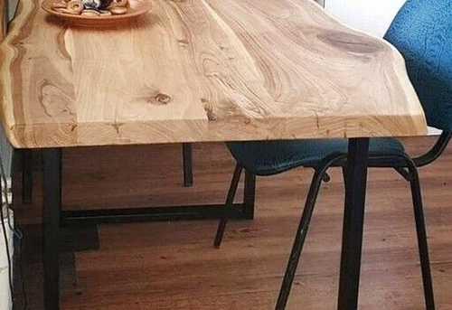 Стол кухонный деревянный