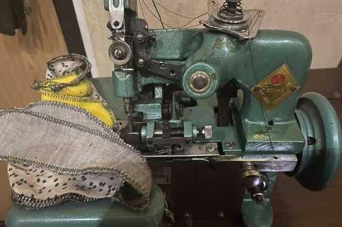 Оверлог трехниточный GN1-2 555