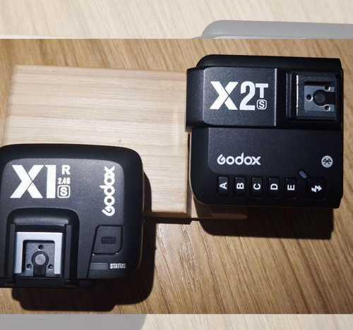 Комплект синхронизаторов: Godox X2T Sony   X1