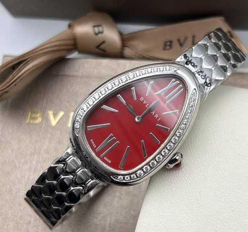 Часы Bvlgari Serpenti Seduttori камни