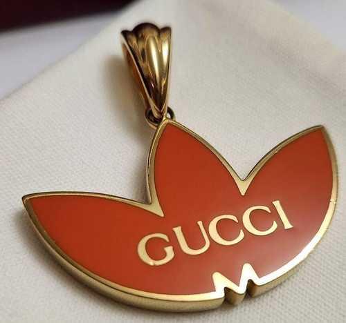 Продам кулон Gucci Adidas