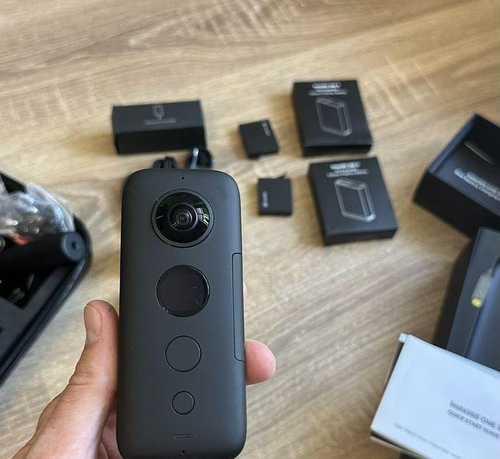 Экшн камера insta 360 one x