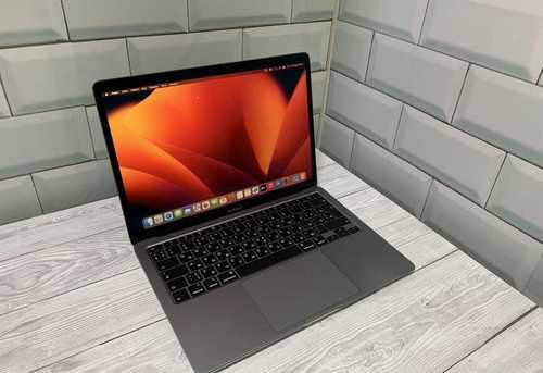 MacBook Air 13" 2020 - i3, 8/256, 74 цикла